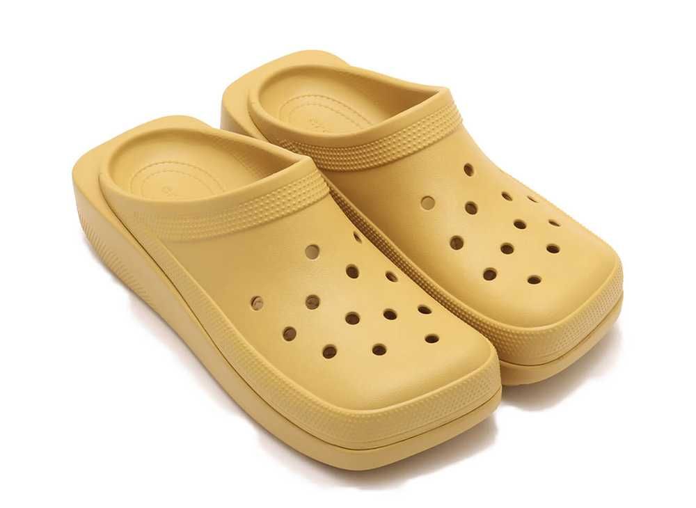 Crocs Classic Blunt Toe Clog "Yellow" 209562-76A | SNKRDUNK