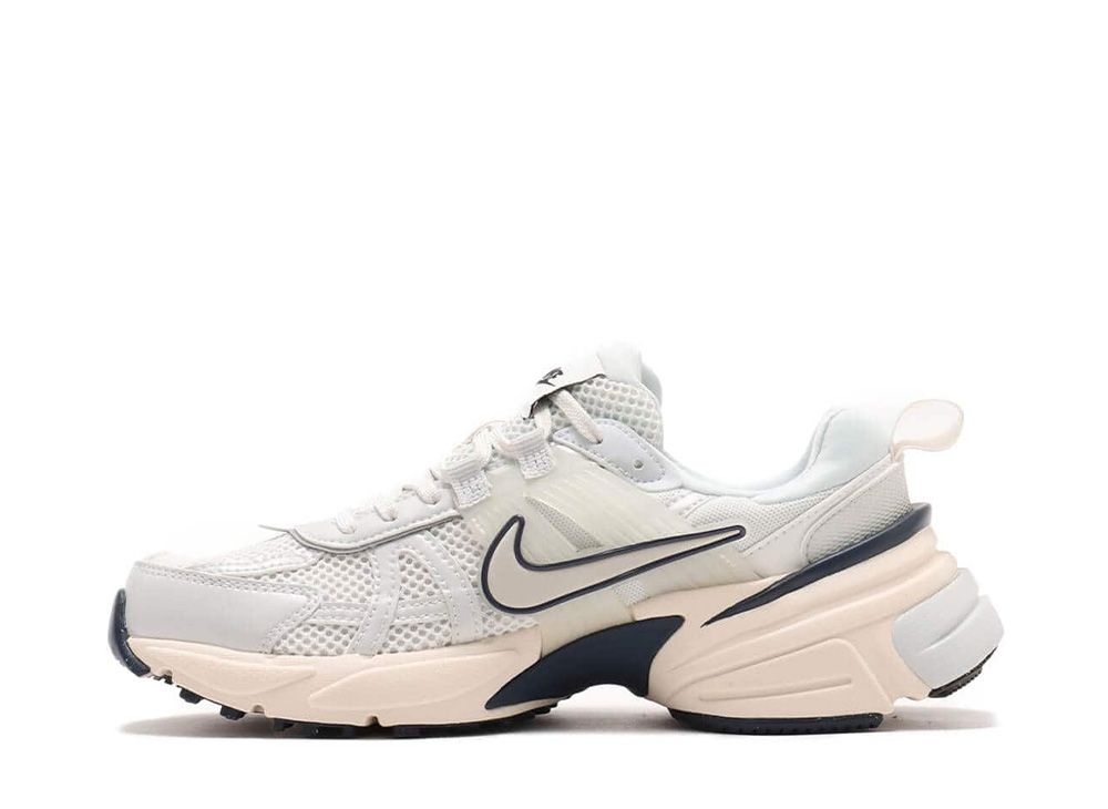 Nike Women's V2K Run "Platinum Tint" FD0736-004 | SNKRDUNK