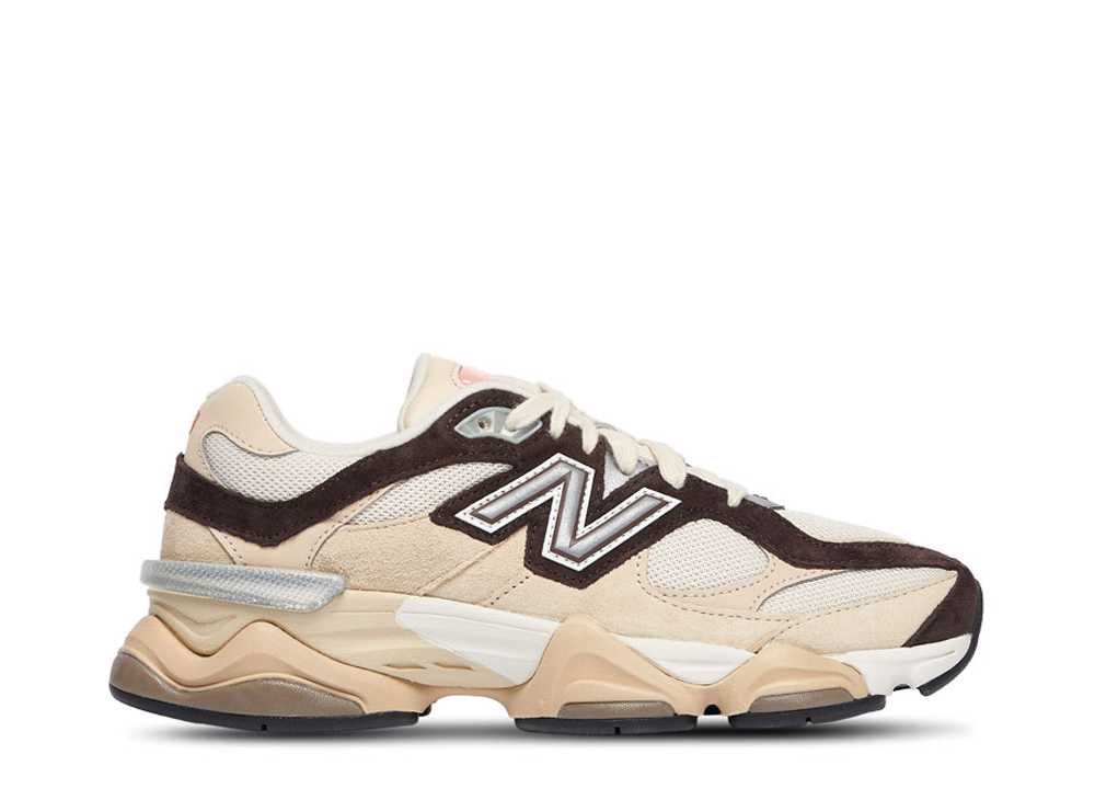 New Balance Women's 9060 "Emerging Brown"の新品/中古フリマ(通販)｜スニダン