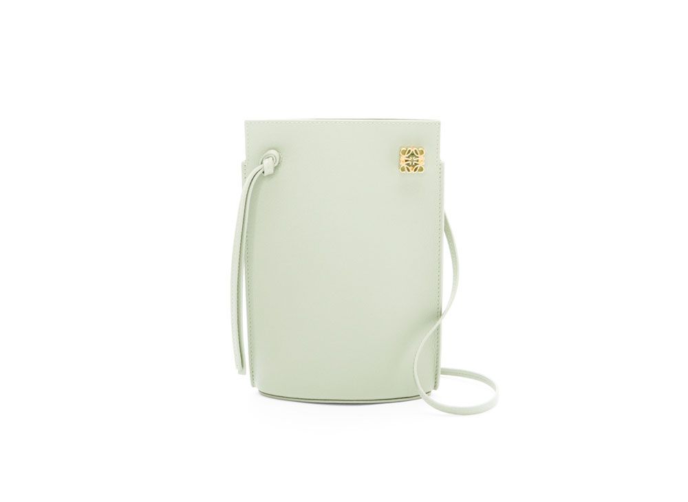 LOEWE Dice Pocket In Classic Calfskin "Spring Jade" | SNKRDUNK