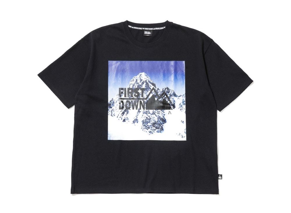 FIRST DOWN TRANSCRIPTION PRINT T-SHIRT "Black" | SNKRDUNK