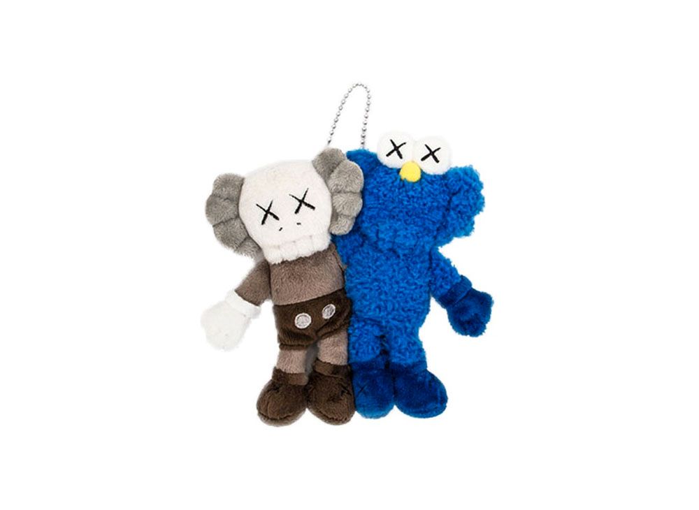 KAWS Seeing/Watching Plush Keychain "Grey/Blue"の新品/中古フリマ(通販)｜スニダン